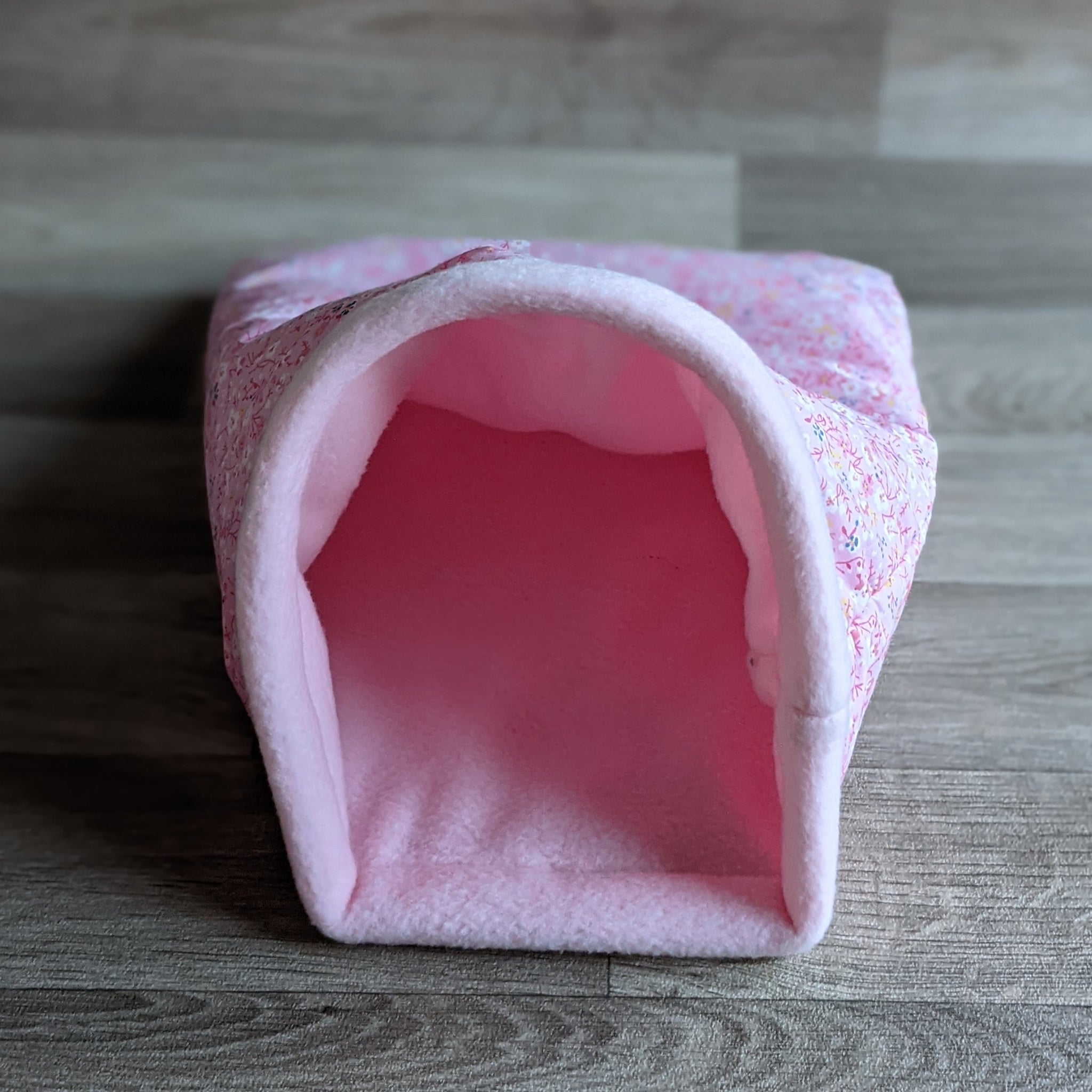 Guinea Pig Bed / Pigloo - Pink Floral – Everything Guinea Pig